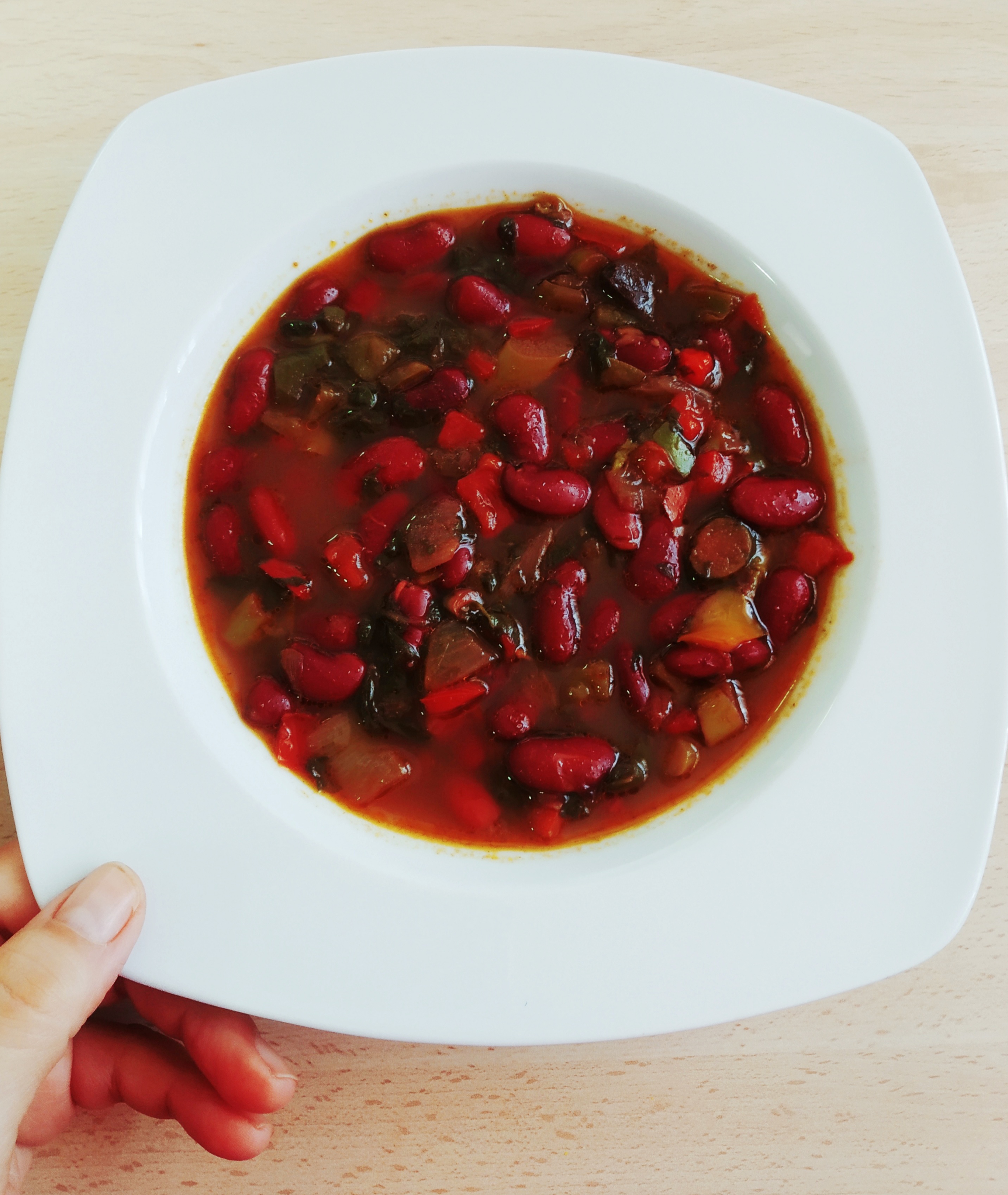 Alubias rojas con verduras – Efikanutrición